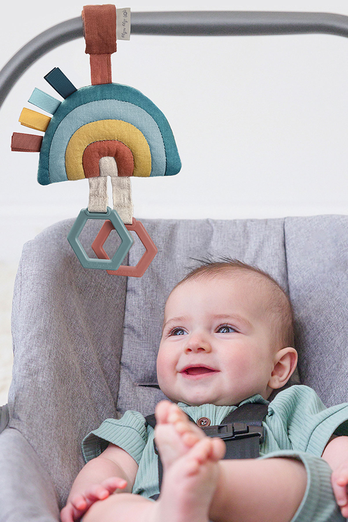 Itzy Ritzy Ritzy Jingle Rainbow | Kiddiposh | Official Lilleboo